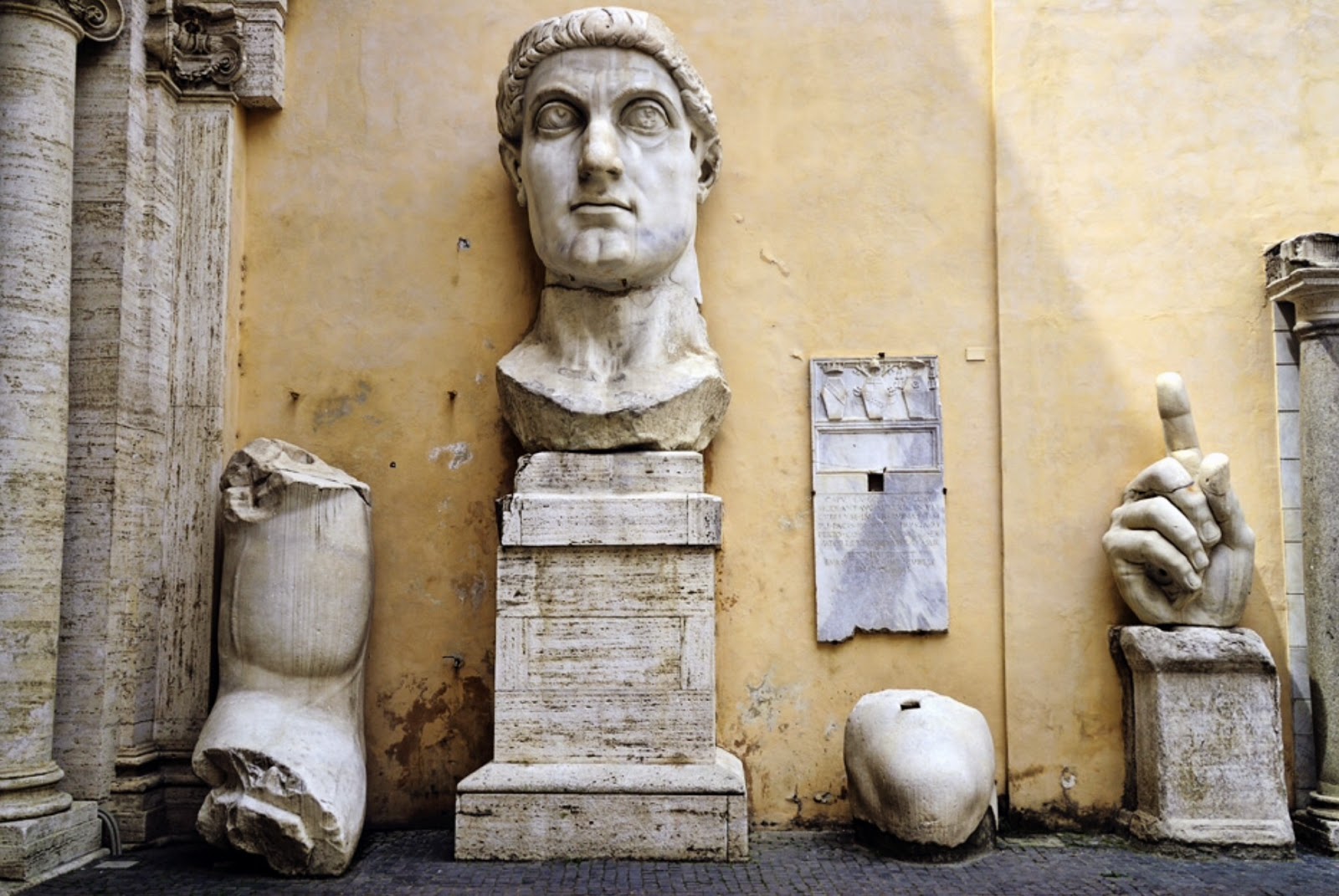 Prosopografía De Constantino Iv